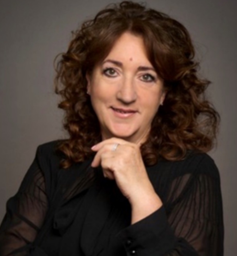 Speakers | Tones Of Beauty